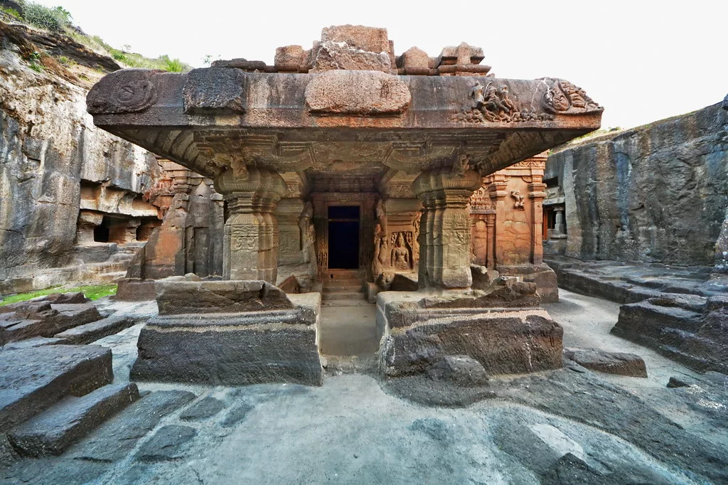 Ellora Jain Caves: A Classical Masterpiece in rock cut - Travelyoo